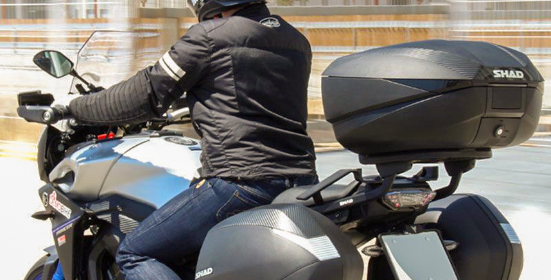 Top case ou sacoche à moto ? Nous vous disons tout